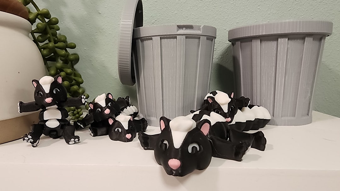 Trash Can Pals! Articulated Skunk Fidget Toy | 3D Printed Flexi Skunk ...