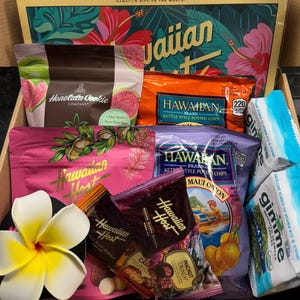 Aloha Gift Box Hawaiian Treats Gift, Hawaiian Host, Honolulu Cookie ...