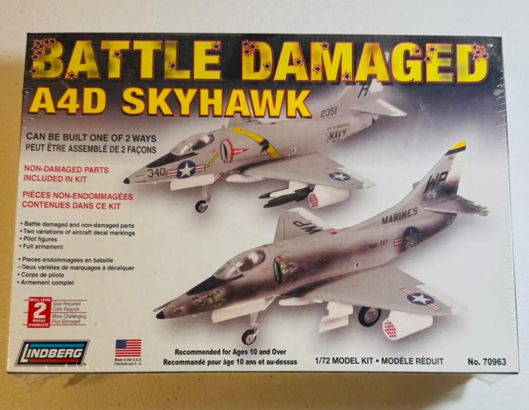 1/72 Scale Battle Damaged A4D Skyhawk Plastic Model Kit 70963 Lindberg ...