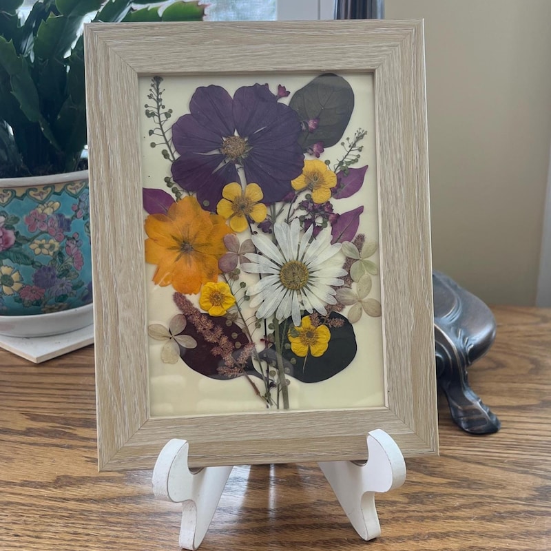 Easel Floral Arrangement - Etsy