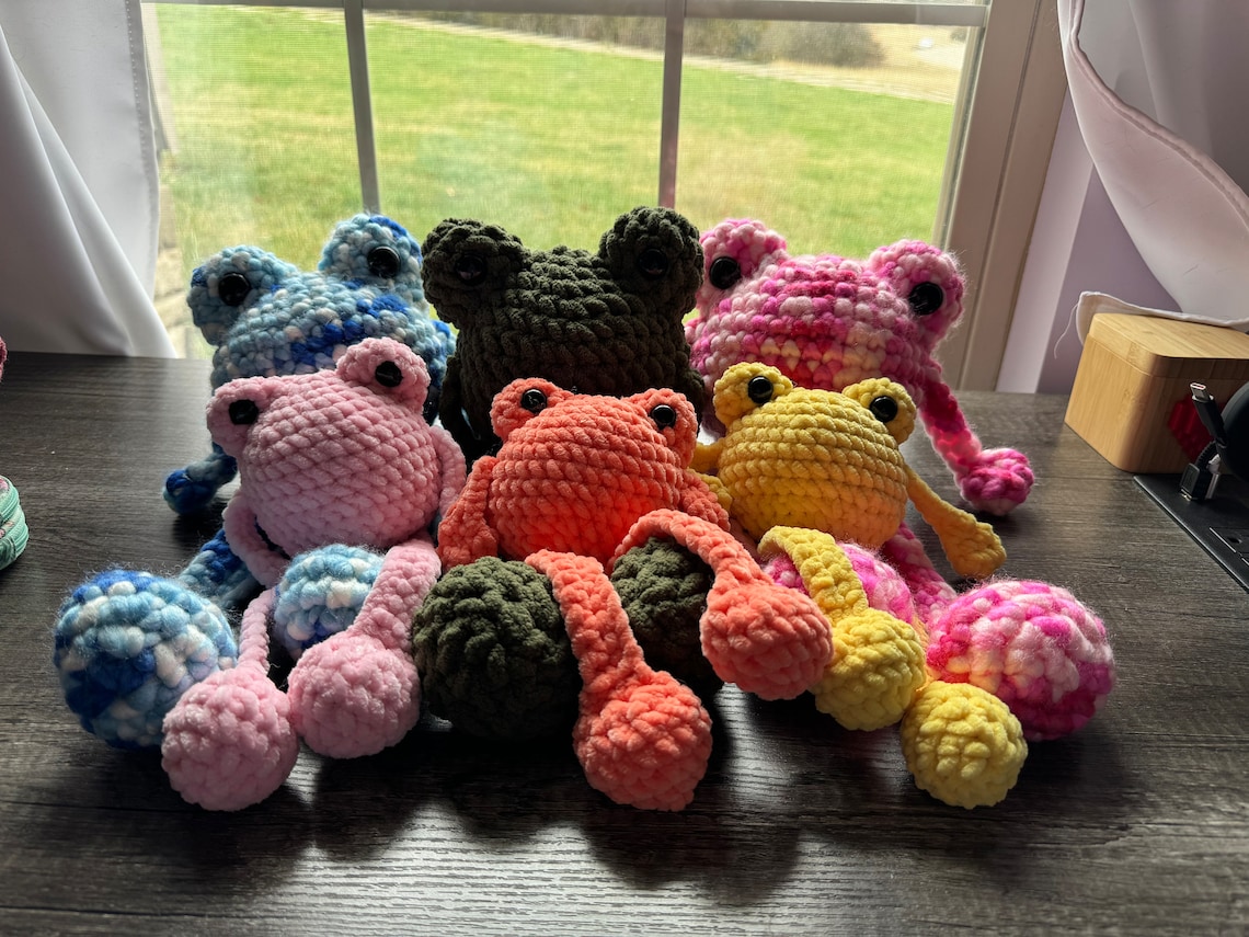 Frank the Froggy Crochet Pattern Frog With Floppy Legs and Arms - Etsy