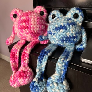 Frank the Froggy Crochet Pattern- Frog With Floppy Legs and Arms - Etsy