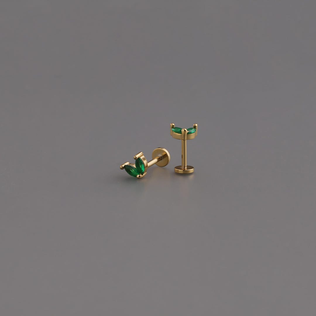 18G Emerald CZ Leaf Threadless Push Pin Labret Flat Back Stud, Sterling Silver Tiny Green Stone ...