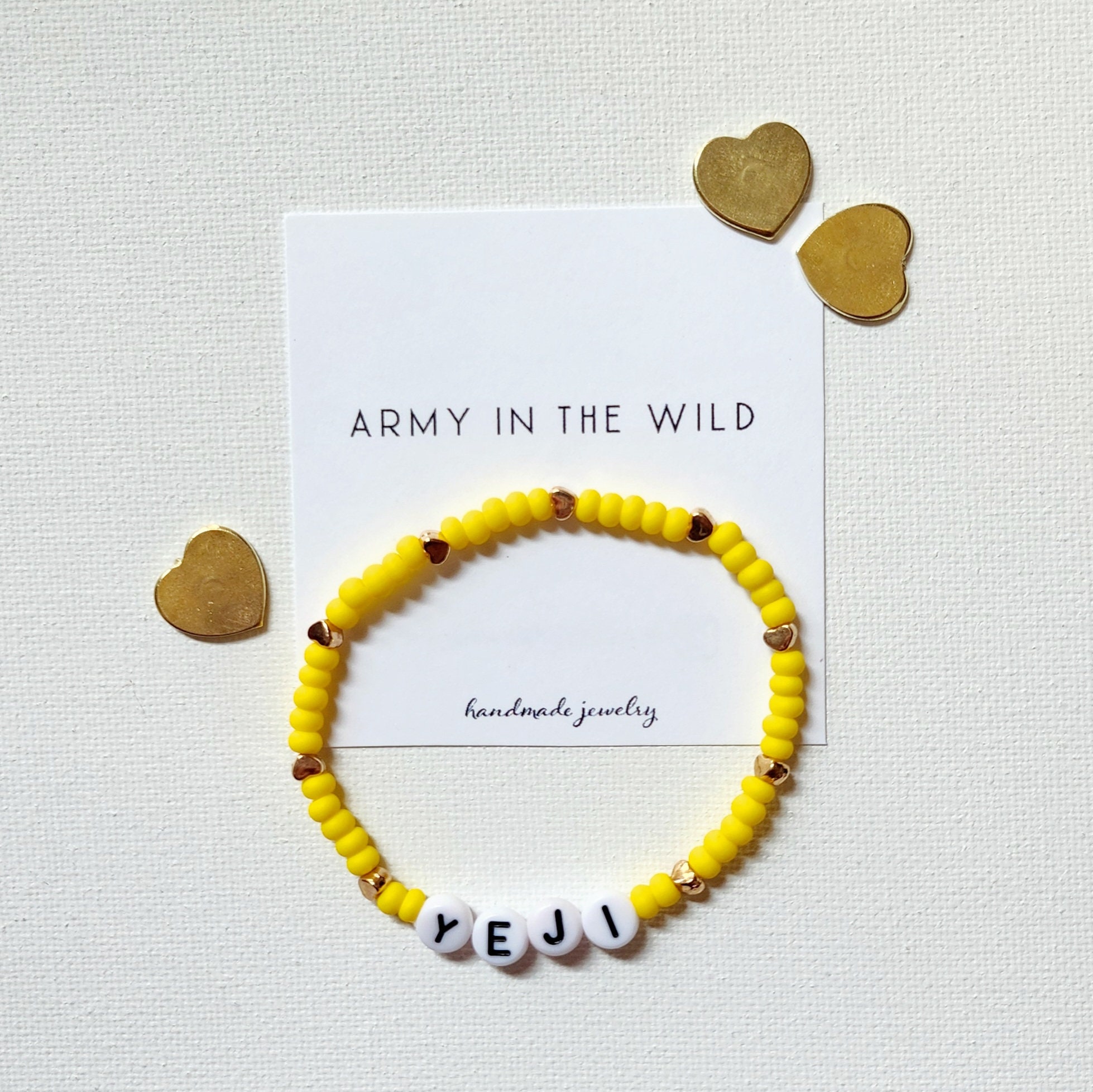 ITZY Bracelet With Gold Hearts - Custom Kpop Elastic Bracelet - Etsy