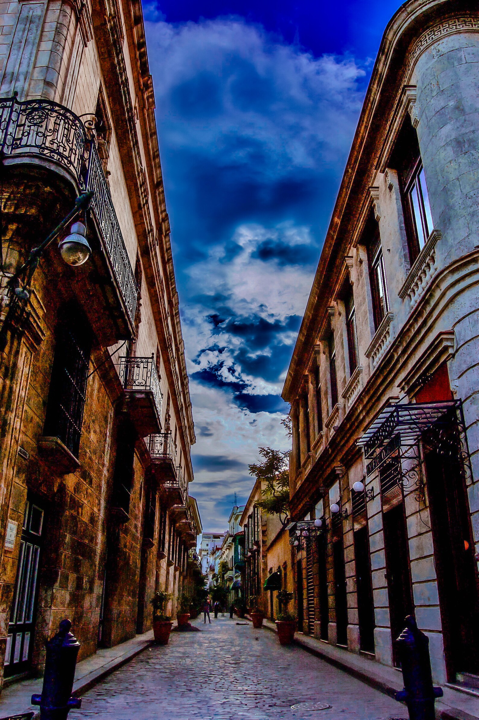 Alley . Havana, Cuba - Etsy