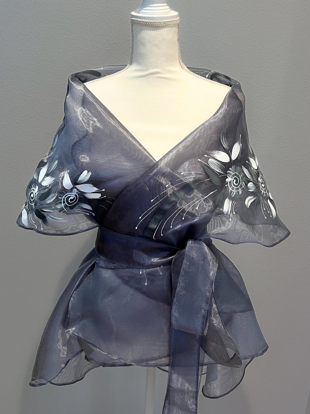 Handpainted Filipiniana Pañuelo | Gray Sheer Shawl With Floral Design ...