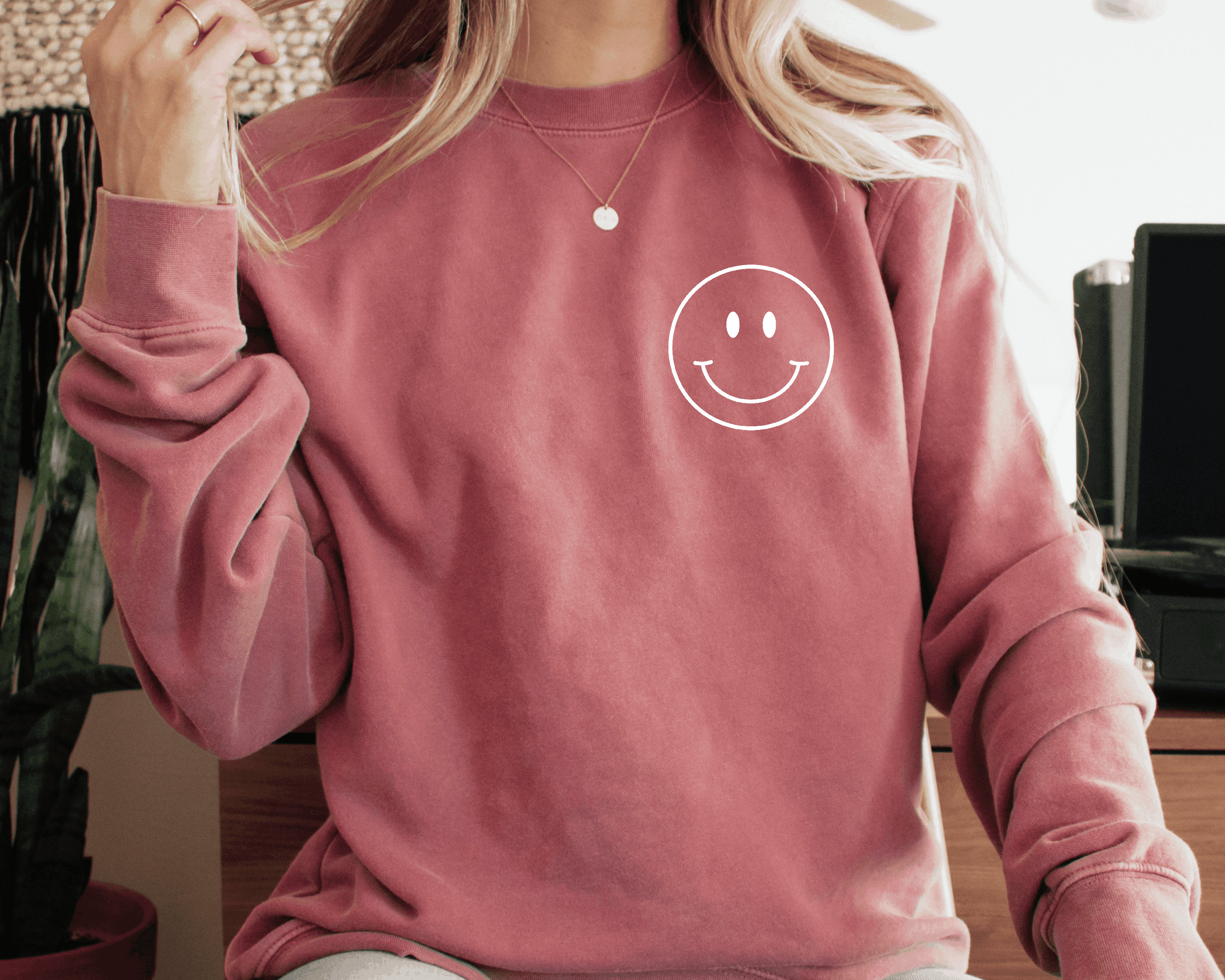 Smiley Face Comfort Colors Sweatshirt,happy T-shirt,smiley Minimal ...