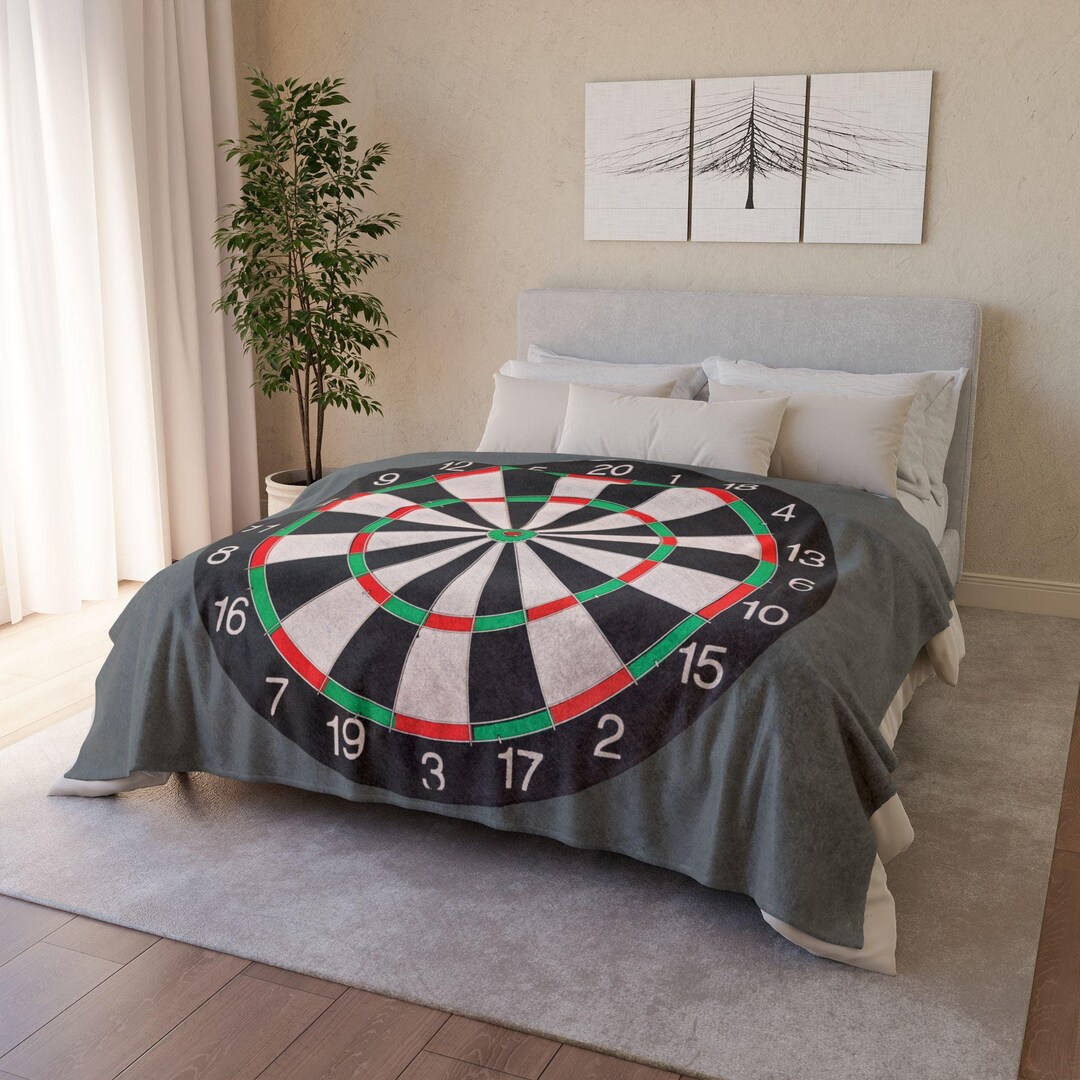 Dartboard Soft Polyester Blanket, Cozy Game Room Decor, Perfect Funny ...