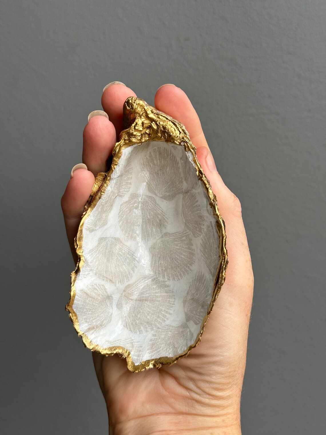 Custom Oyster Shell Dish mini, Small, Medium Large, Extra Large ...