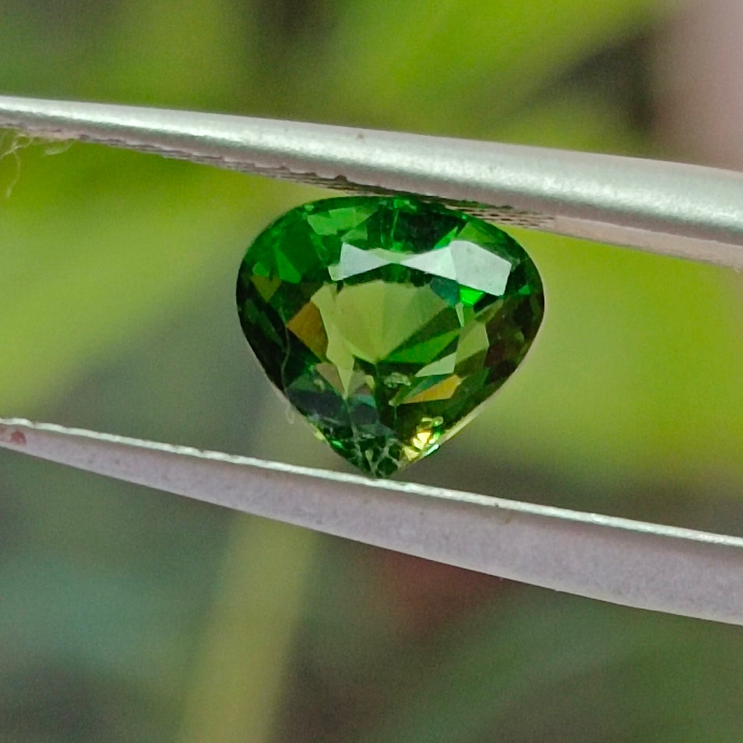 1.30 Cts AAA Natural Tourmaline Green Pear Shape GFCO - Etsy