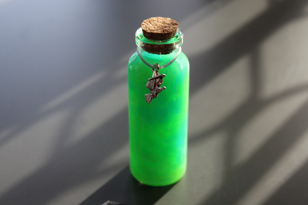 Green Witches Potion Apothecary Vial. Antique Jars, Horror, Medical ...