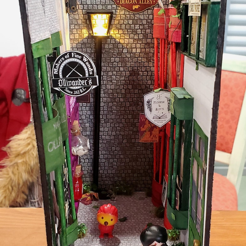 Bookshelf Alley - Etsy