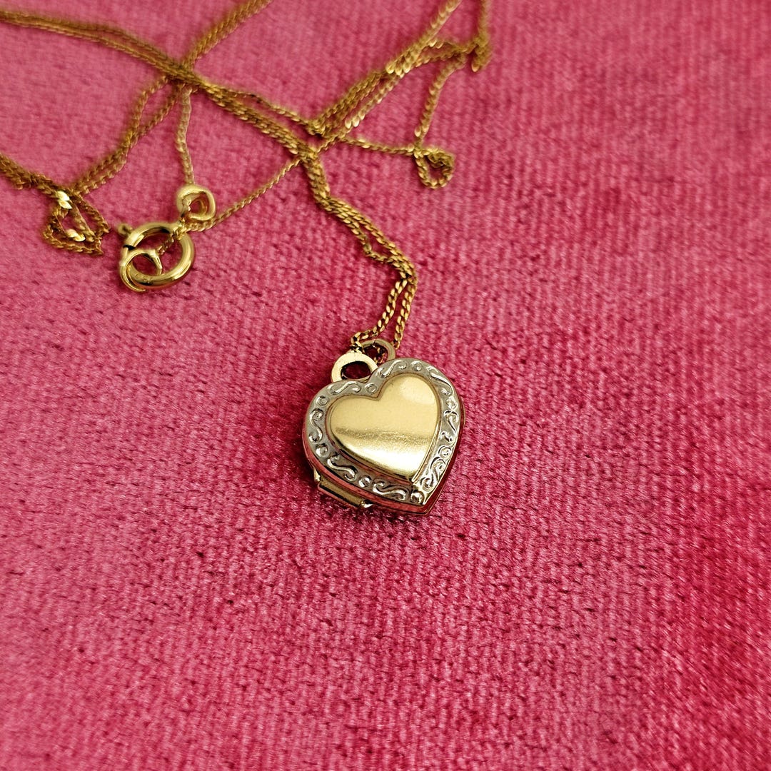 Solid 9ct Gold Heart Locket - 9k Gold Curb Chain - 20" - Gifts for Her ...