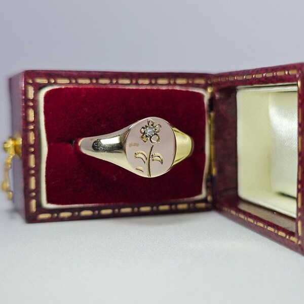 Wildflower Signet Ring - Etsy