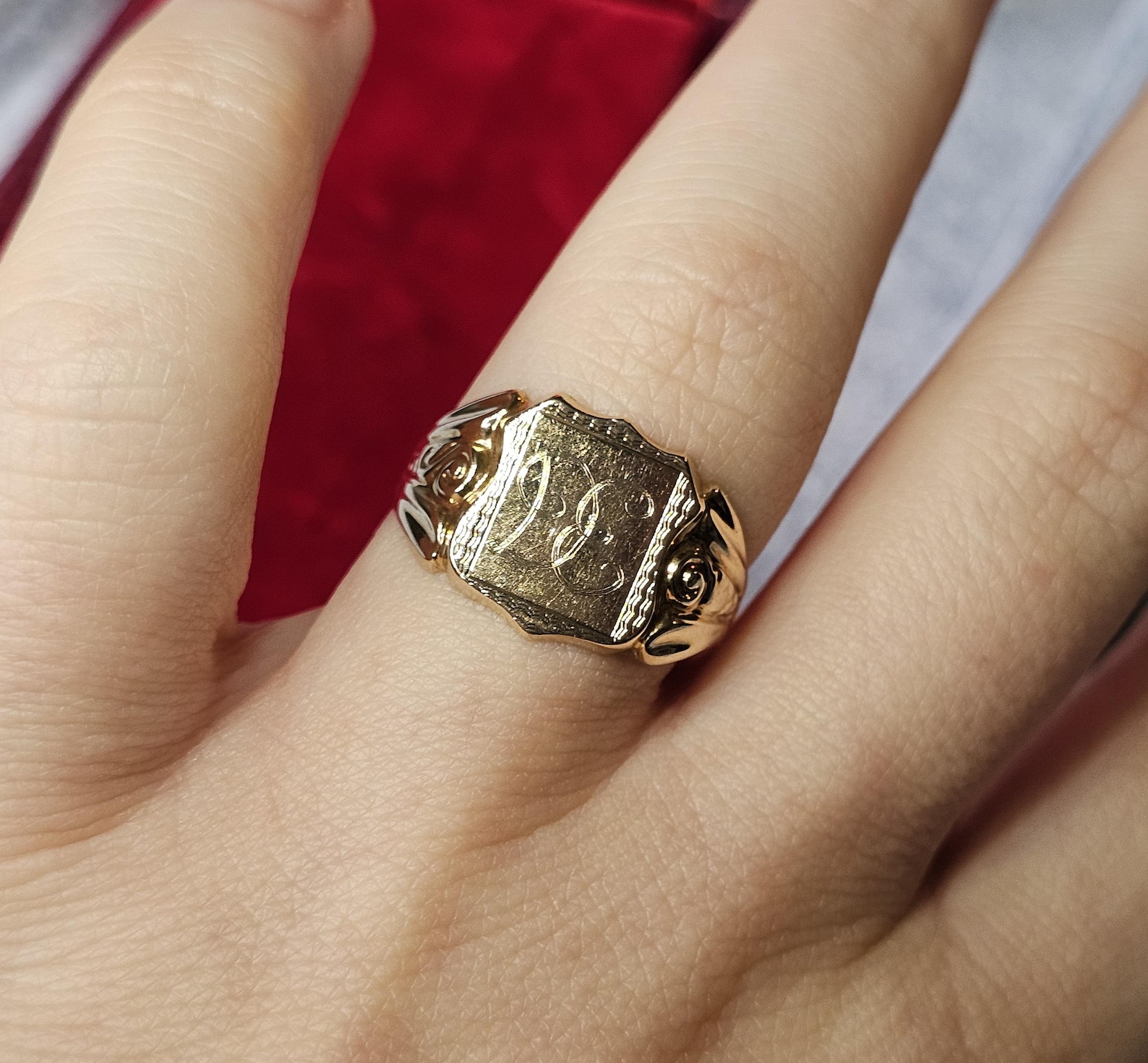 Antique Chester 1939 9ct Yellow Gold Shield Signet Ring - D.E. Monogram ...