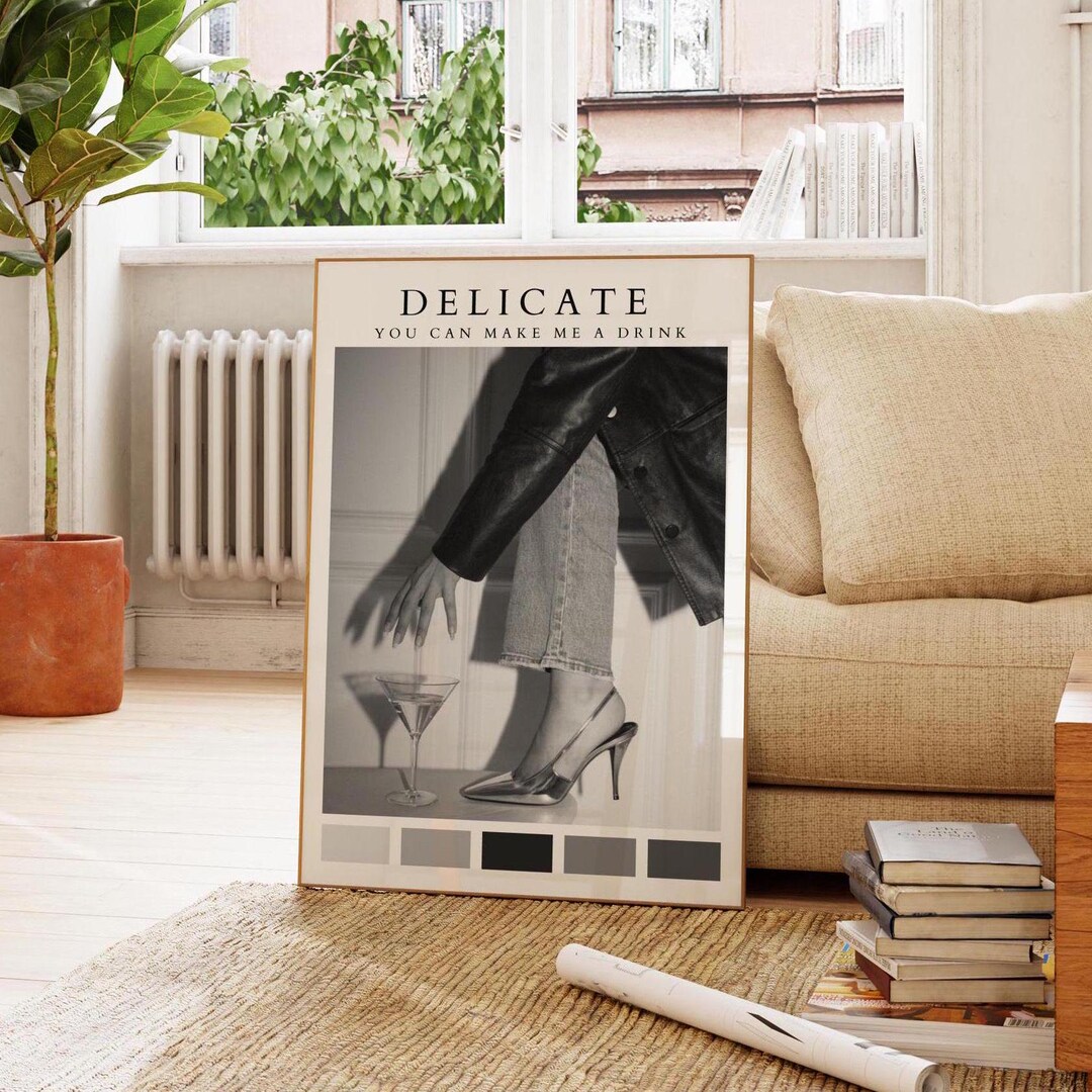 Delicate Poster, Reputation Album, Chic Wall Art, Black Preppy Décor ...