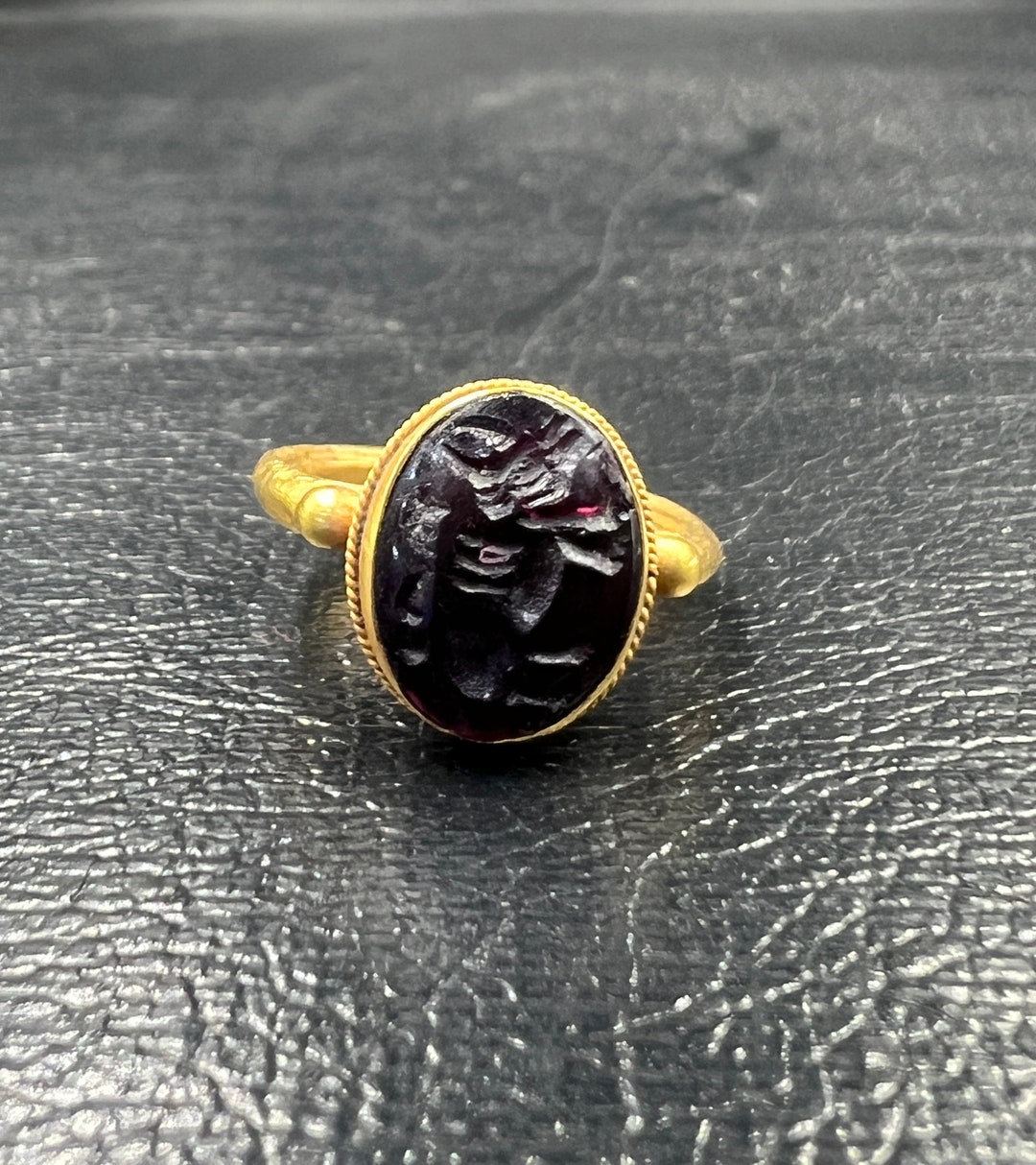 Ancient Garnet Engraved With 18k Gold Seal Ring - Etsy
