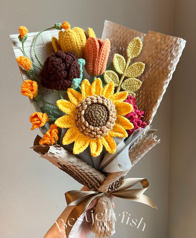 Handmade Crochet Poinsettia Bouquet: Everlasting Floral Gift for ...