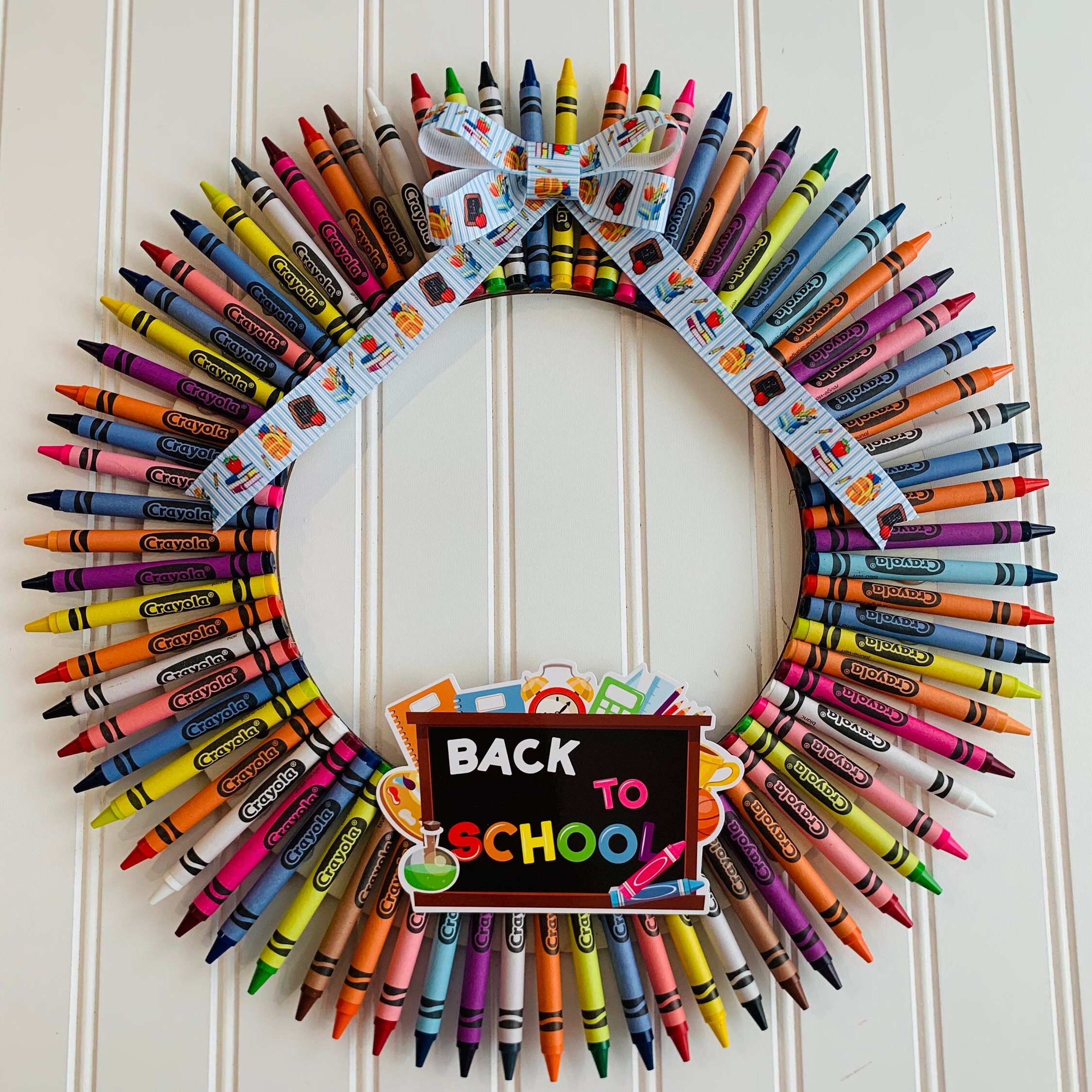 CRAYON WREATH | Back to School Teacher GIFTS | Classroom Decor ...