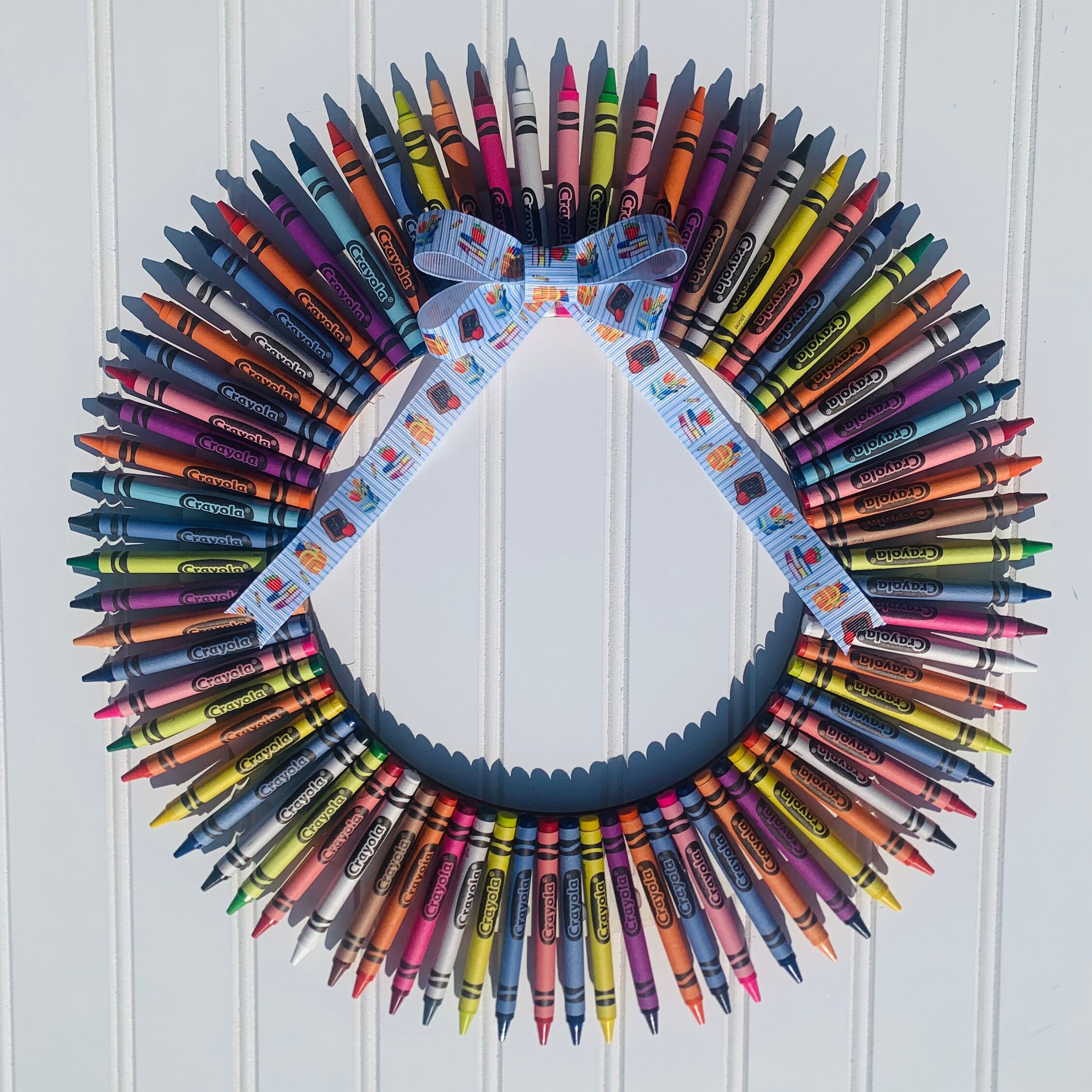CRAYON WREATH | Back to School Teacher GIFTS | Classroom Decor ...