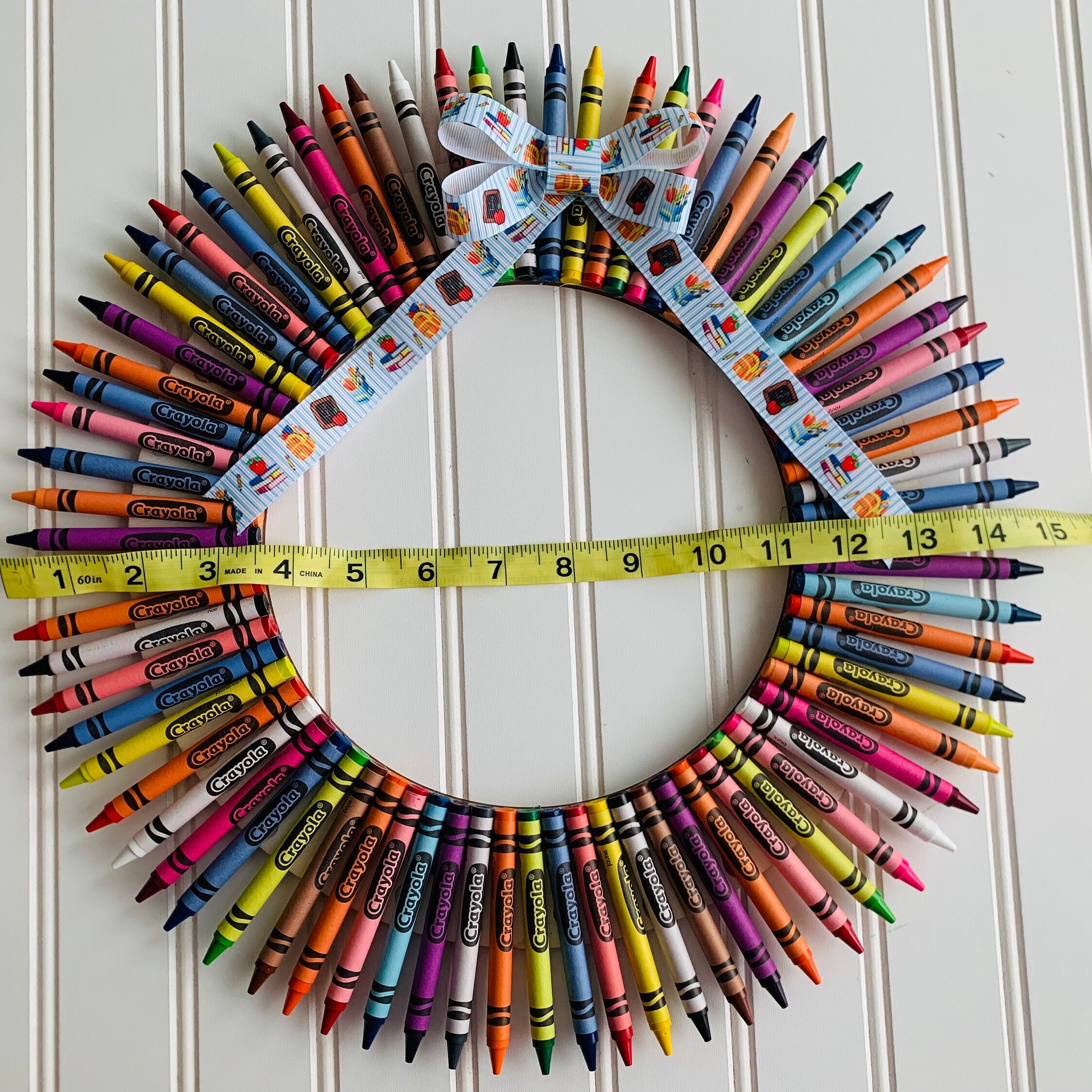 CRAYON WREATH | Back to School Teacher GIFTS | Classroom Decor ...