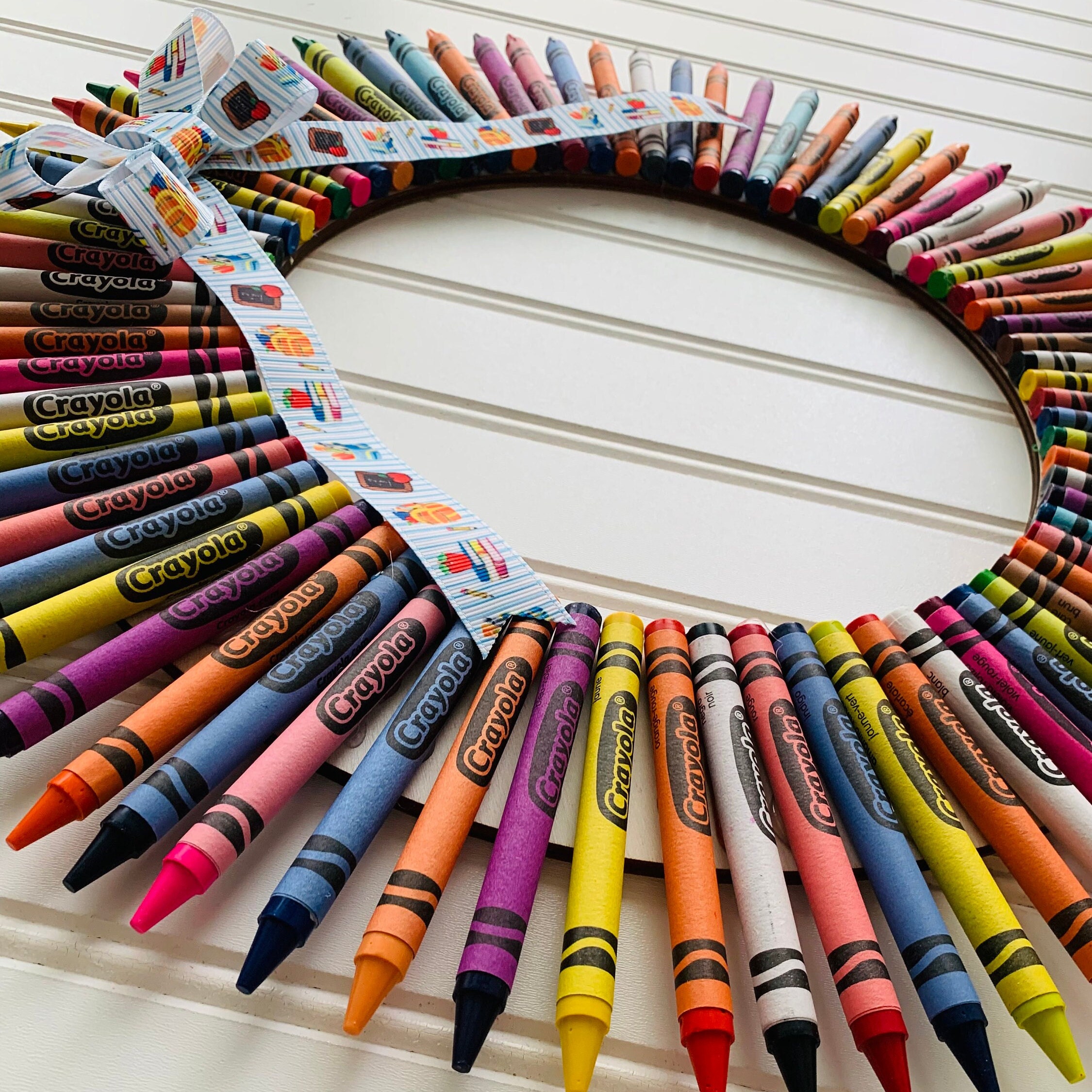 CRAYON WREATH | Back to School Teacher GIFTS | Classroom Decor ...