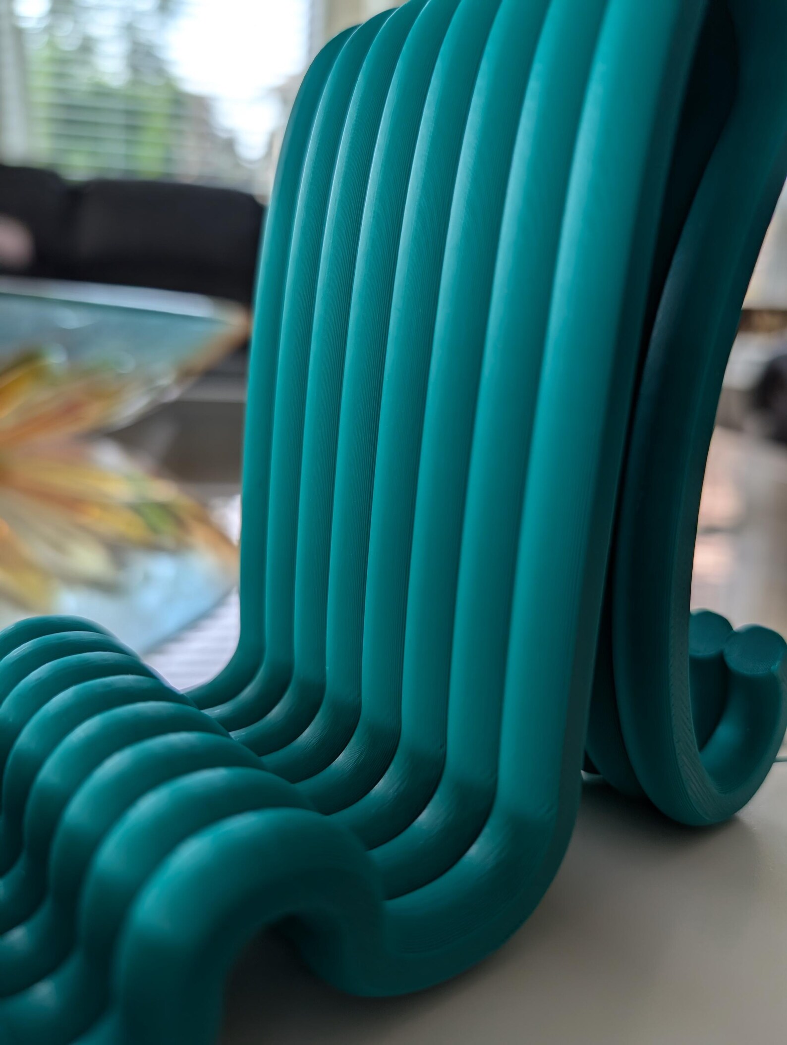 Retro Wavy Phone Stand: 3D Printed Bauhaus Style - Etsy