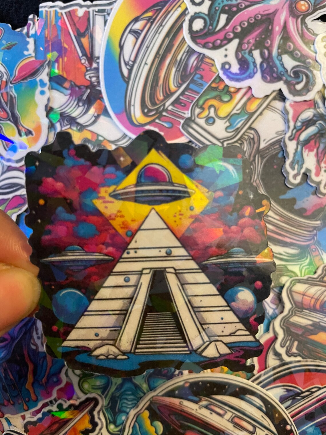 10-50 Holographic Alien Stickers, UFO Stickers, DIY Stickers for Laptop ...