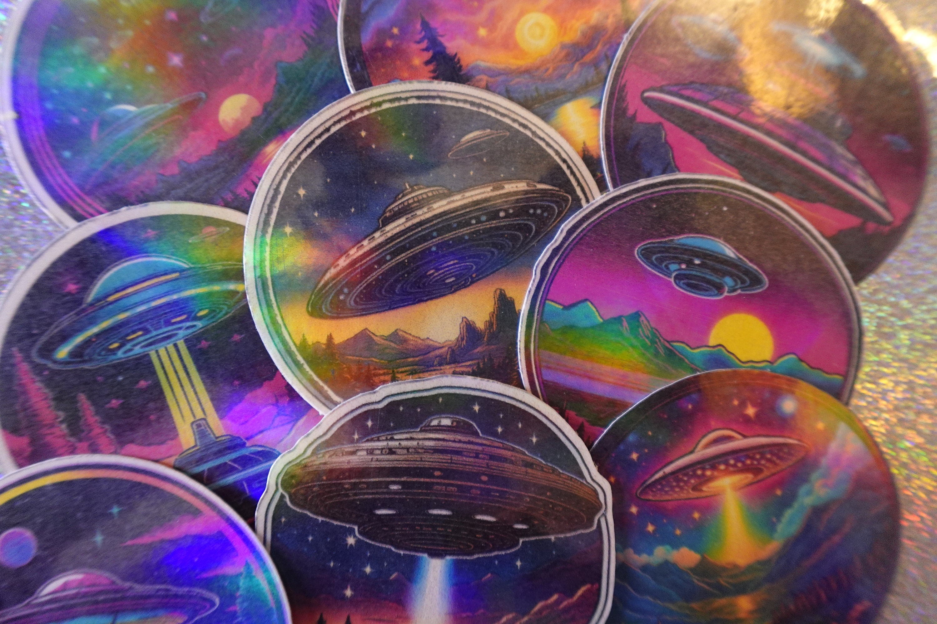 10 Holographic UFO Sticker Pack, Stickers for Laptop, Waterbottles ...