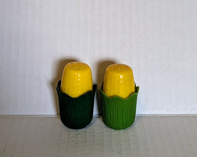 Mini Corn Cob Salt and Pepper Shakers - Etsy