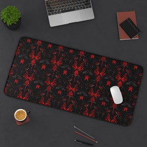 Goth Vampire Desk Mat, Dracula Faux Red & Black Pattern Mousepad ...