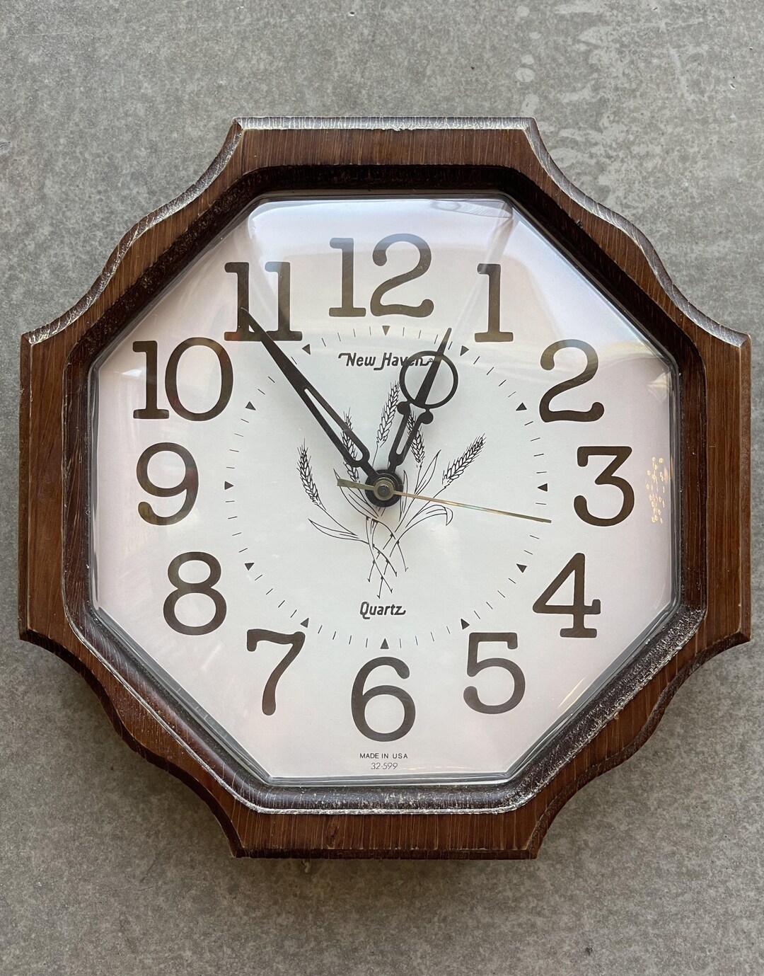 Vintage New Haven Octagon Wheat Wall Clock Quartz Howard Miller Hand ...