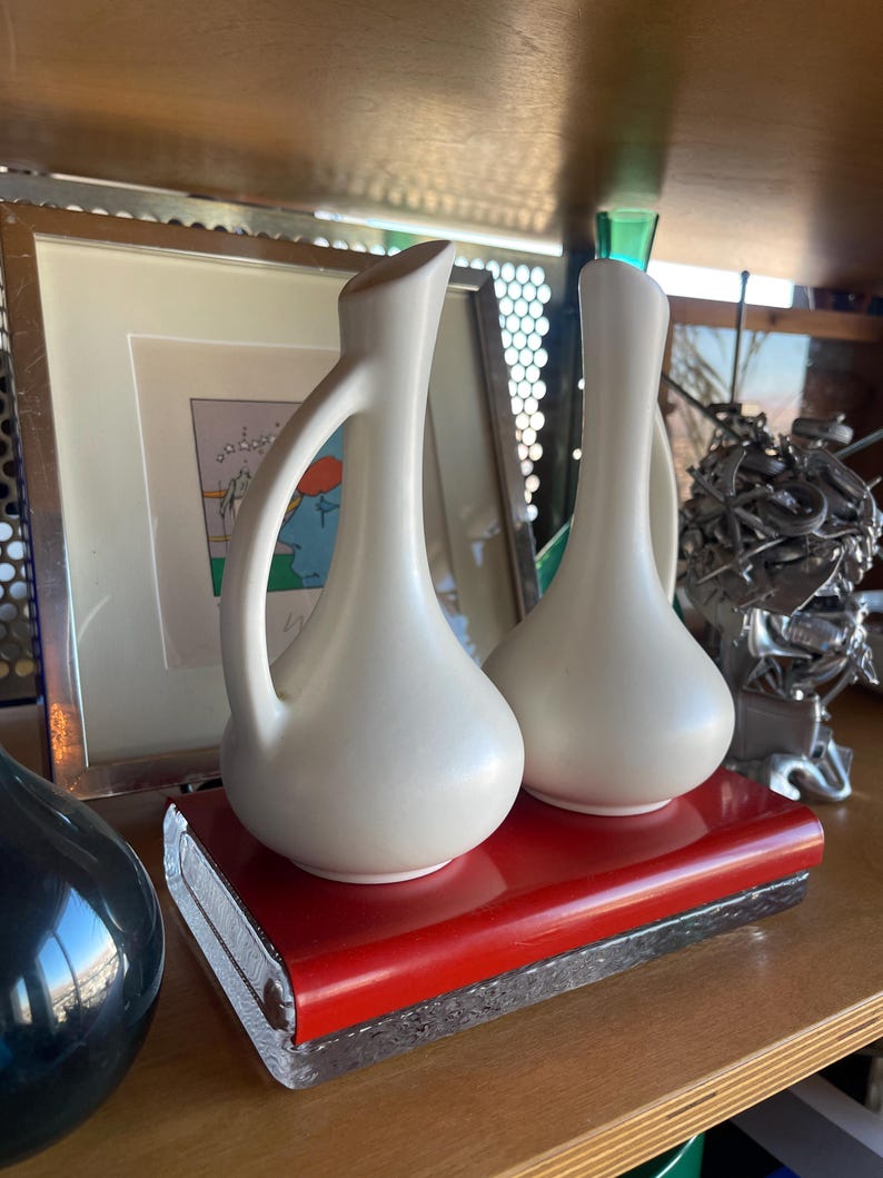 Royal Haeger Matte White Ewer Pitcher Bud Vase Set - Etsy