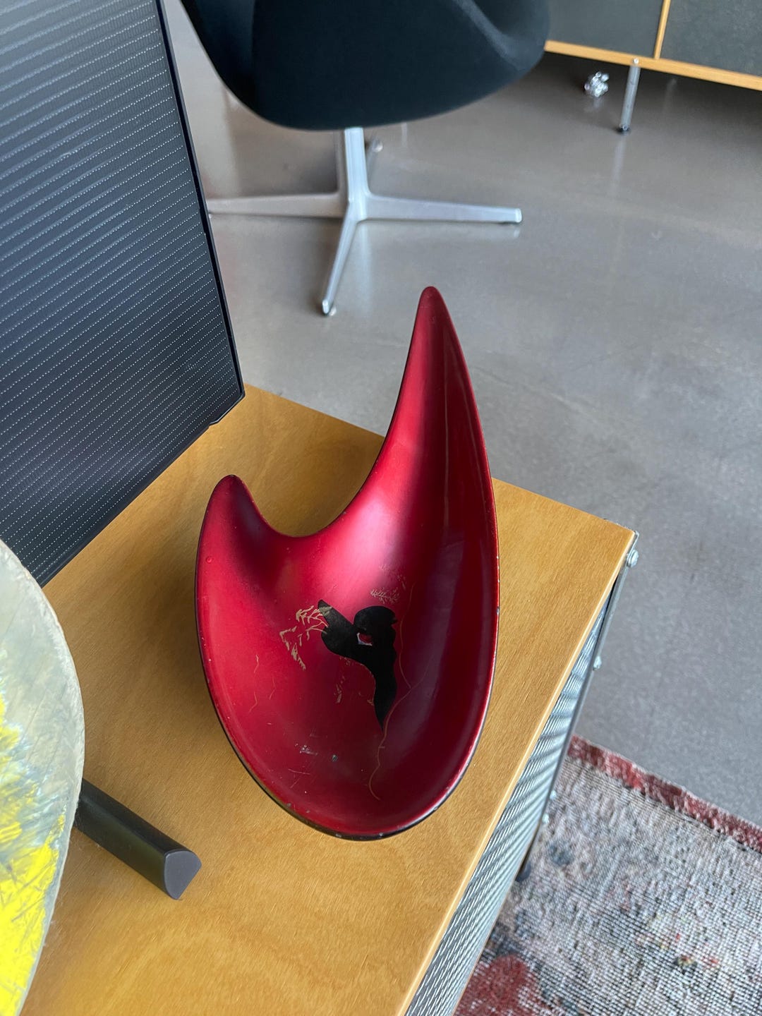 Atomic Boomerang Japanese Ceramic Red Black Footed Ashtray - Etsy