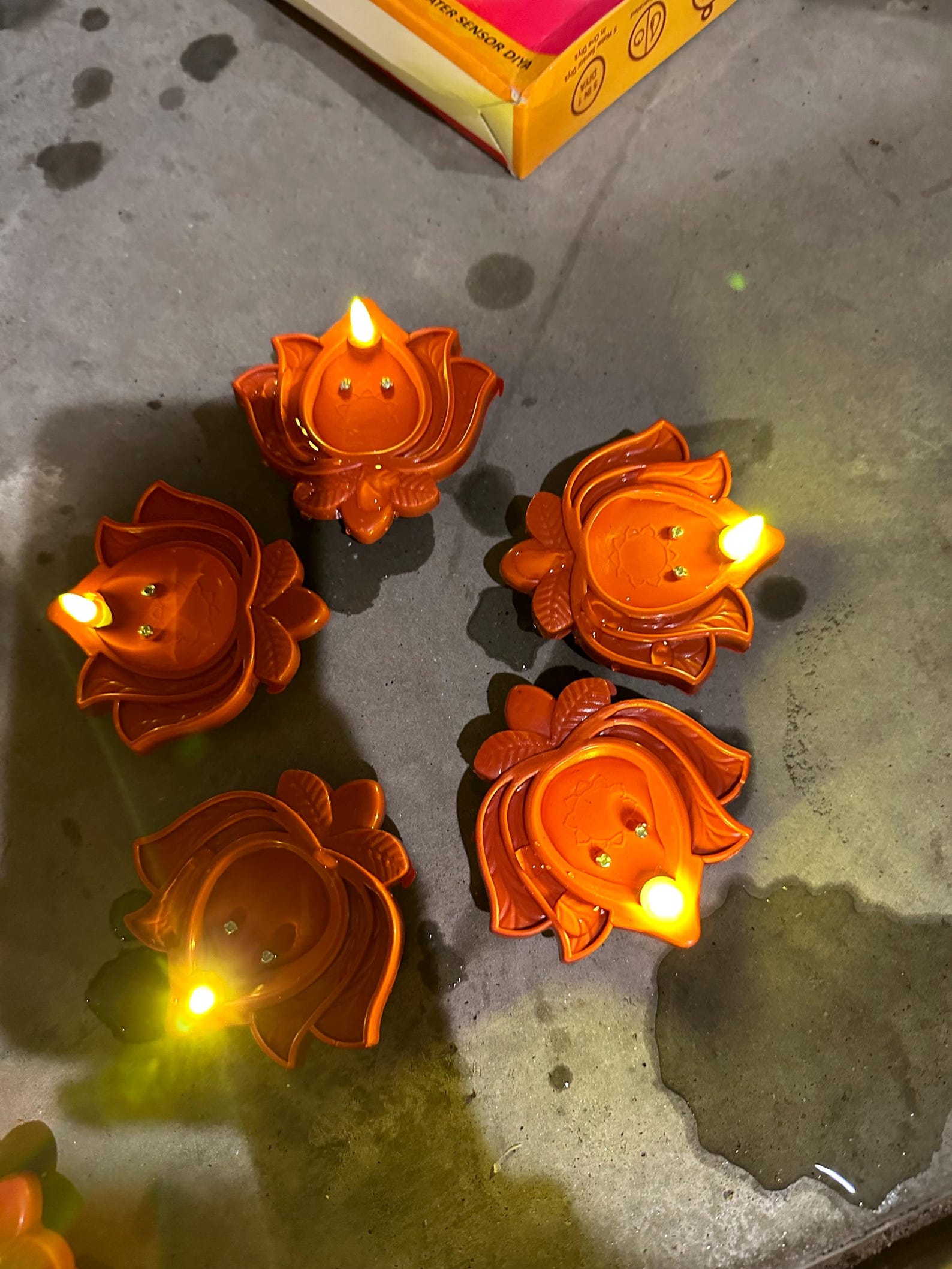 Diwali Battery Diya, LED Light Electronic Water Sensor Diya for Home ...