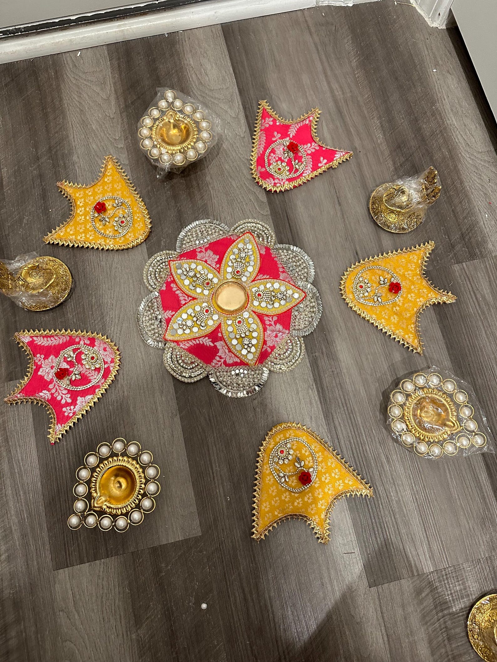 Heavy Rangoli Set Tea Light Holder Set|decorative Rangoli Dipak ,home ...