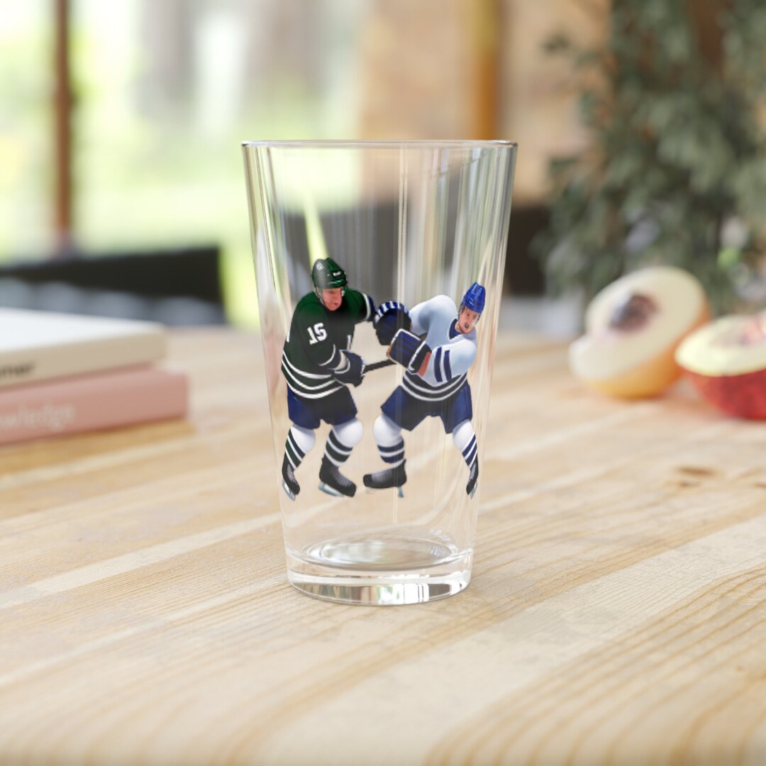 Pint Glass Bubble Hockey Fighting Beer Glass - Etsy