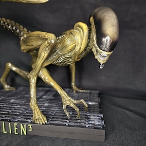Alien 3 1/6 Dog Alien Statue - Etsy