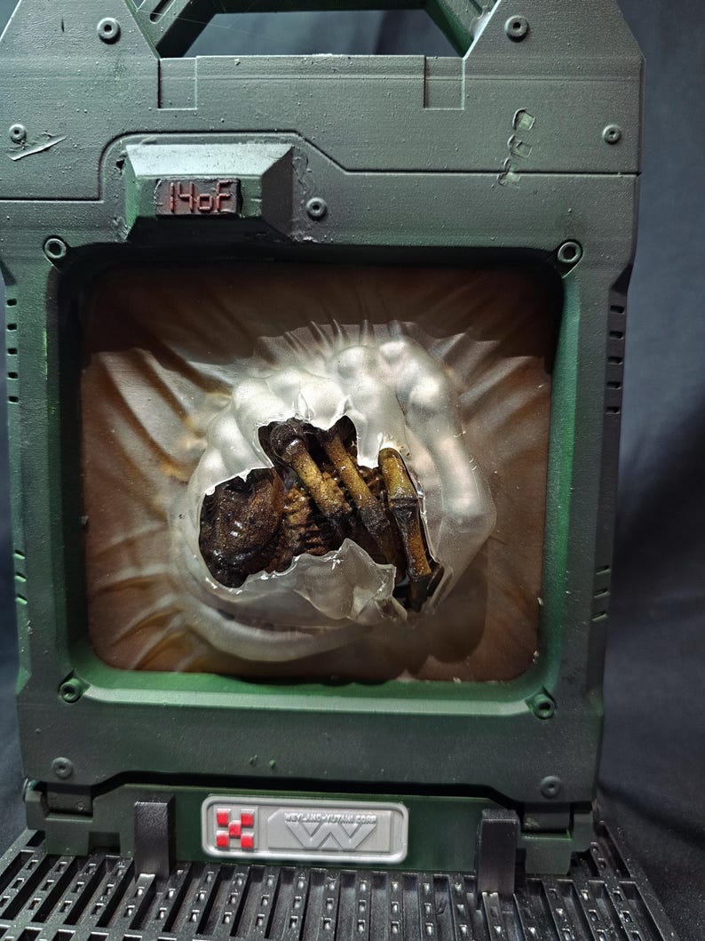 Alien Romulus 1/2 Scale Facehugger Stasis Movie Prop - Etsy