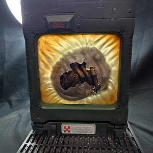 Alien Romulus 1/2 Scale Facehugger Stasis Movie Prop - Etsy