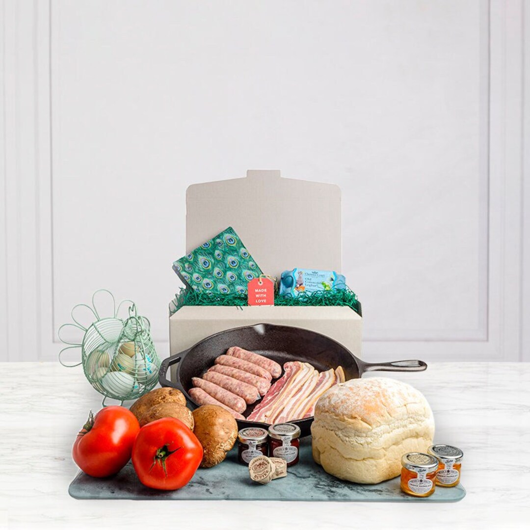 Breakfast Hamper | British Gift Hamper Includes: Bacon, Sausages, Eggs ...