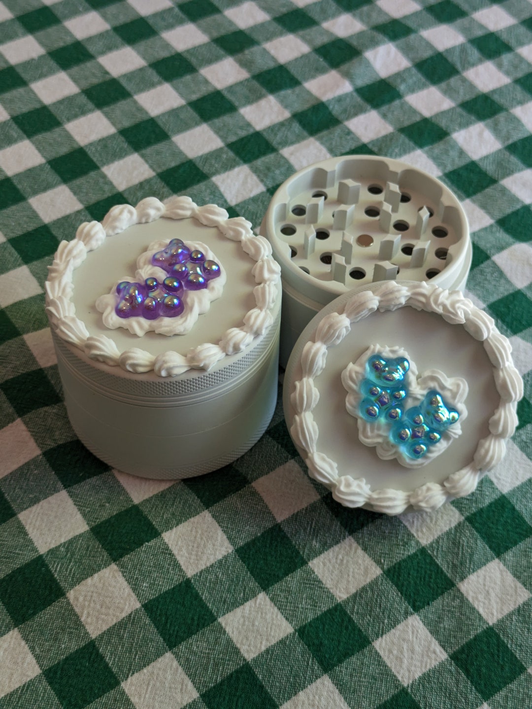 Coquette Gummy Bear Aesthetic Fake Cake Herb Grinder, 4 Layer Grinder ...