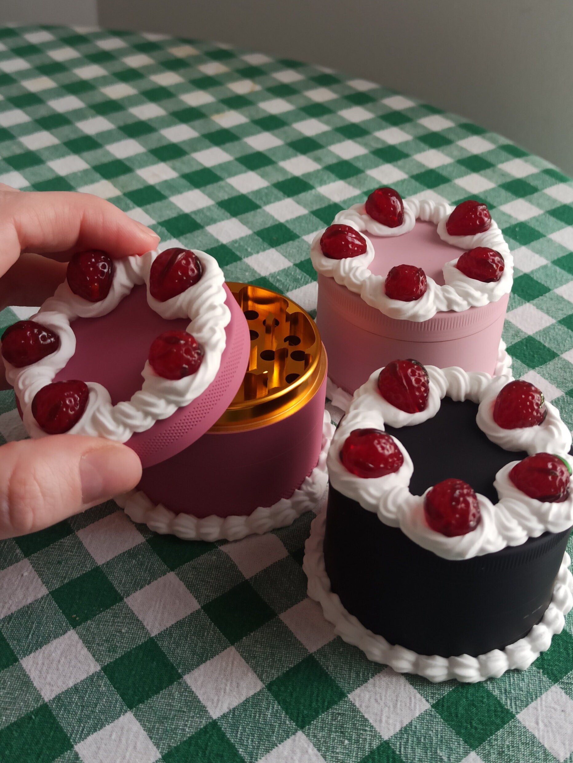 Strawberry Fake Cake Herb Grinder, Pink Raspberry or Black With ...
