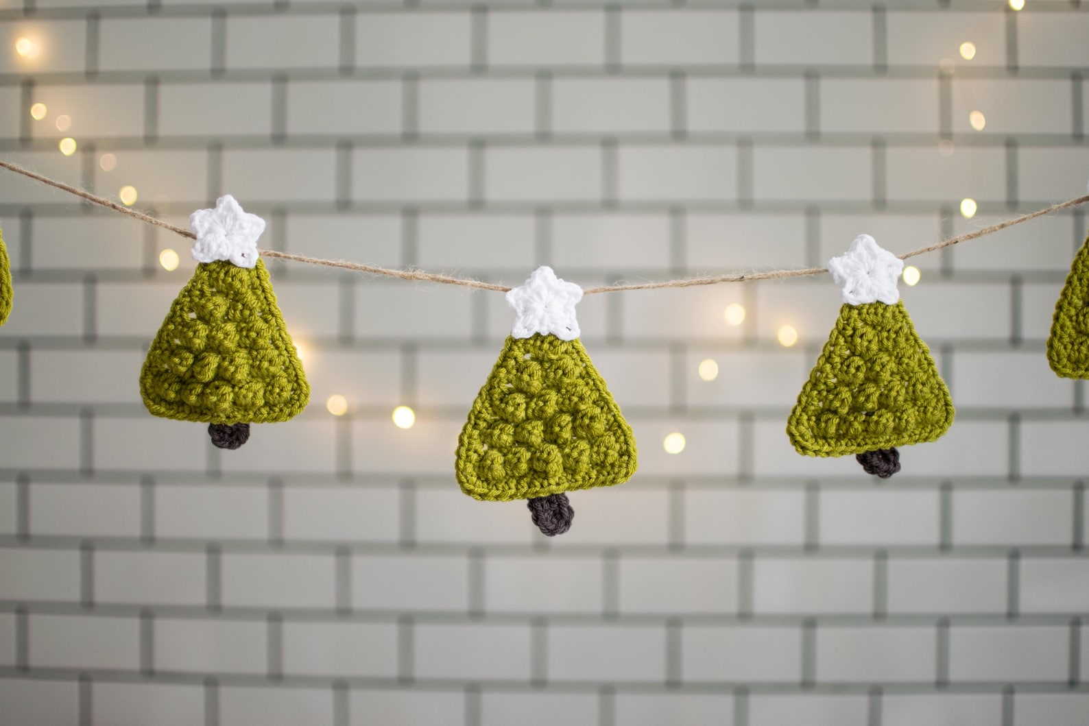 Crochet Christmas Tree Pattern + Video Stitch Tutorials / Bobble Tree ...