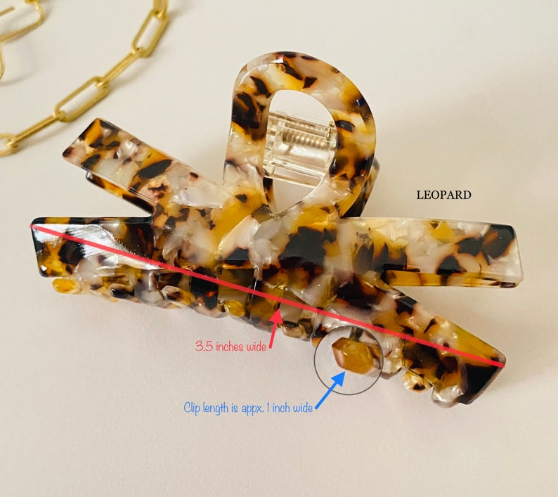 Trendy & Aesthetic Marble-design Hair Clips Medium Claw Clips Claw ...