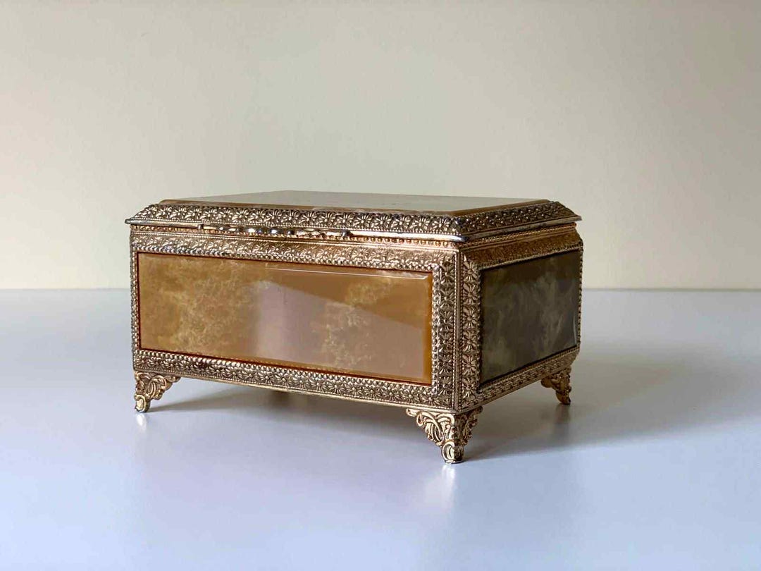 Vintage Japan Elegant Trinket Box, Openwork Gold Metal, Green Velvet ...