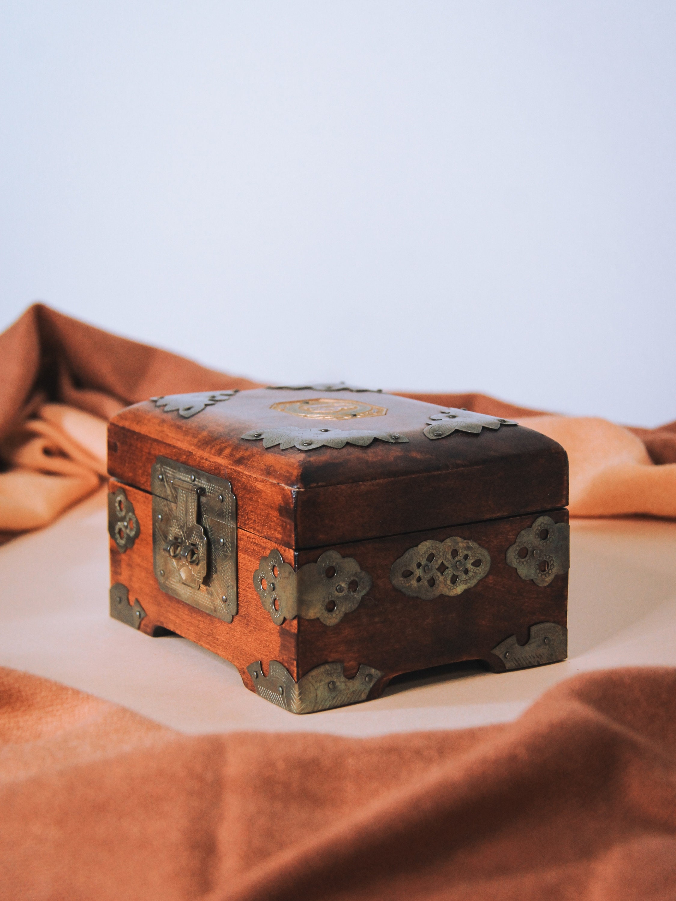 Vintage Chinese Trinket Box, Old Chinese Wooden Box for Jewerly ...