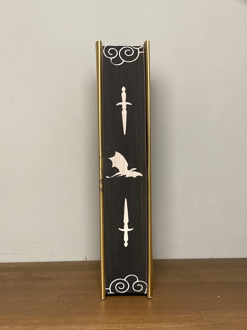 Fourth Wing Sprayed Edges - Etsy