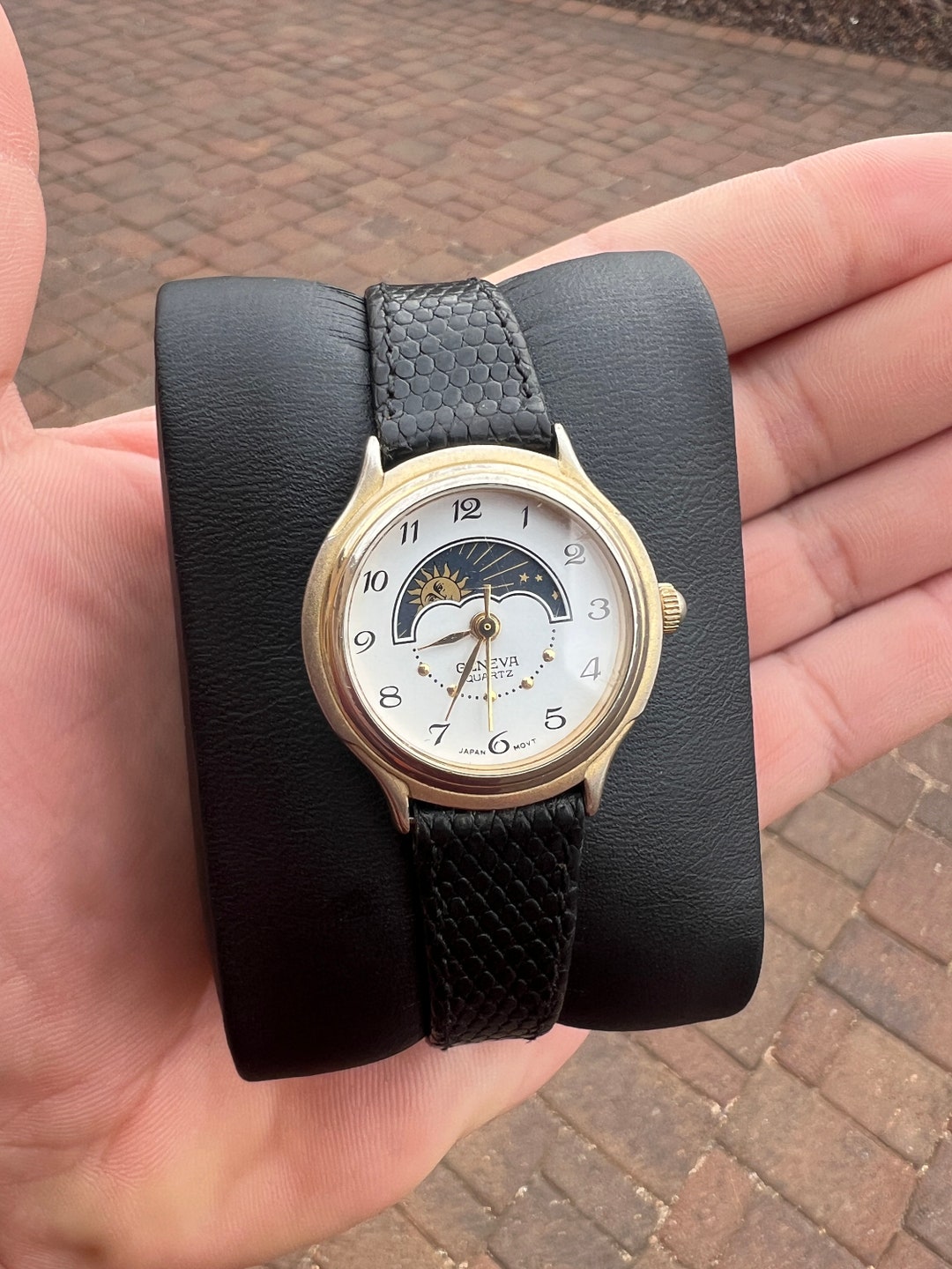 Geneva Womans Day Night Cycle Watch - Etsy
