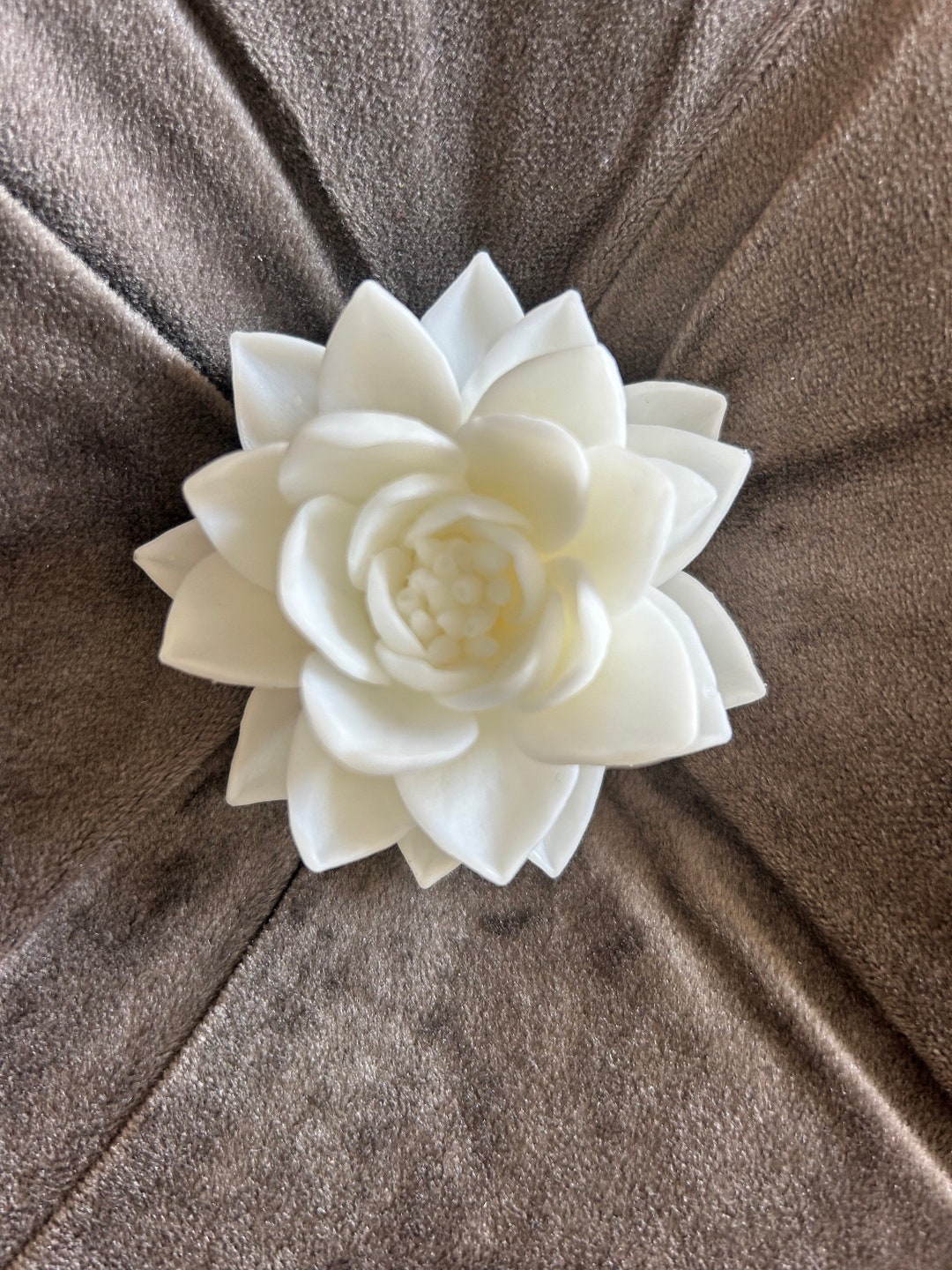 Resin Lily Floral Wall Decor: Handcrafted Flower Sculpture - Etsy